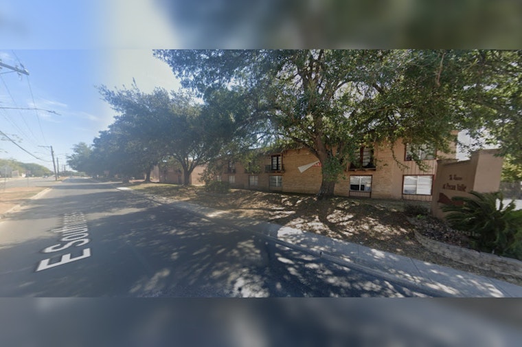 San Antonio Man, 70, Fatally Shot in East Southcross Blvd Apartment,