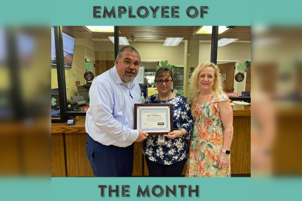 Seguin Utility Billing Supervisor Honored as January Employee of the