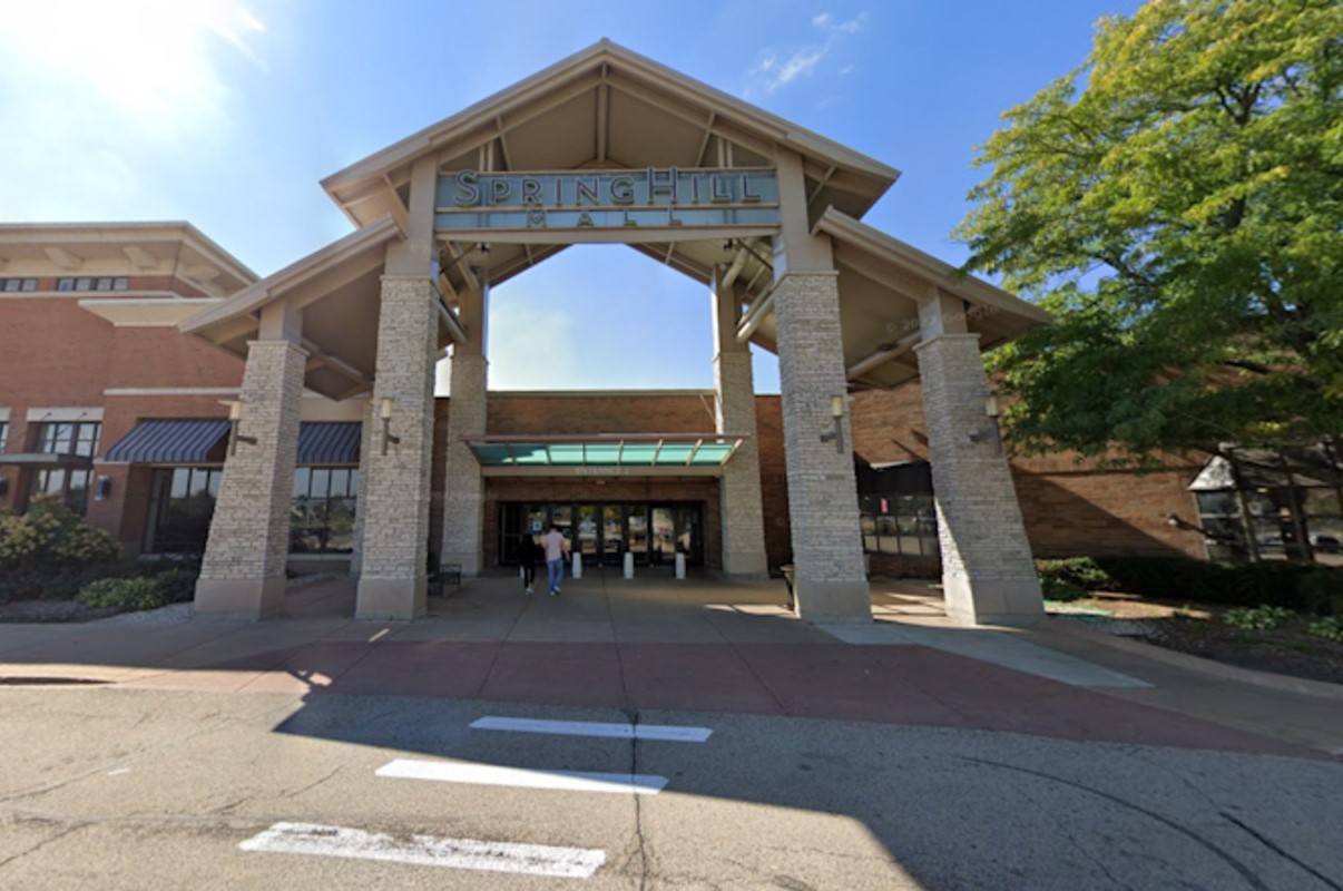 Spring Hill Mall in Chicago Suburb Closes, Paves Way for Mixed-Use