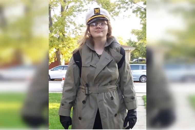 Urgent Search for Missing 14-Year-Old Girl Last Seen on Chicago's