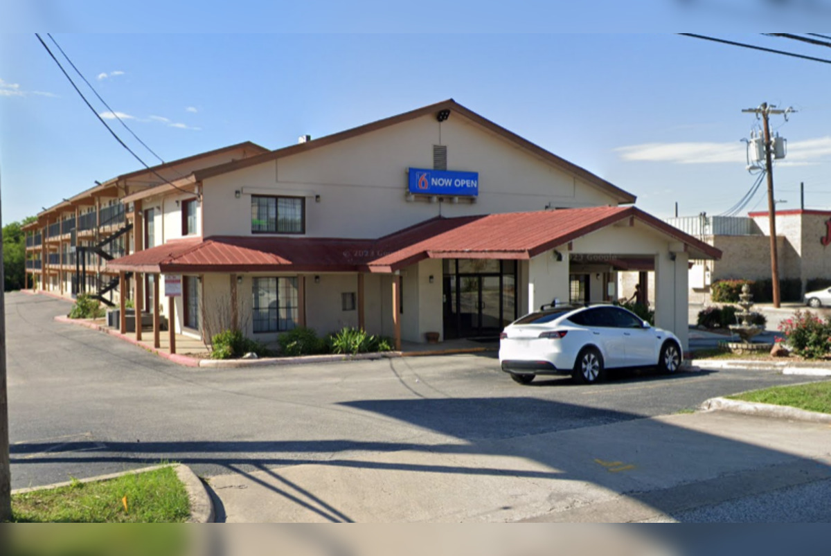 Woman Wounded in Drive-By Shooting at San Antonio Motel, Police Seek