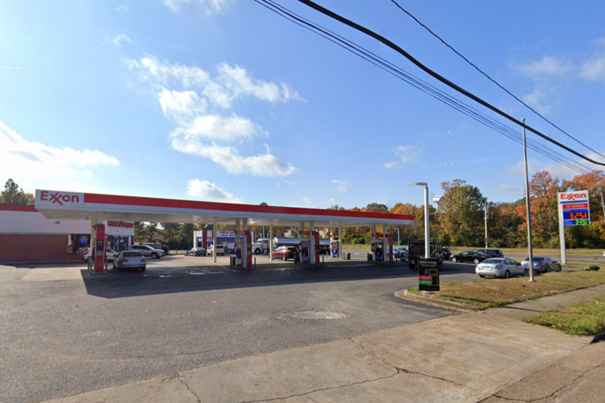 Workplace Dispute at Memphis Exxon Gas Station Turns Fatal, Suspect