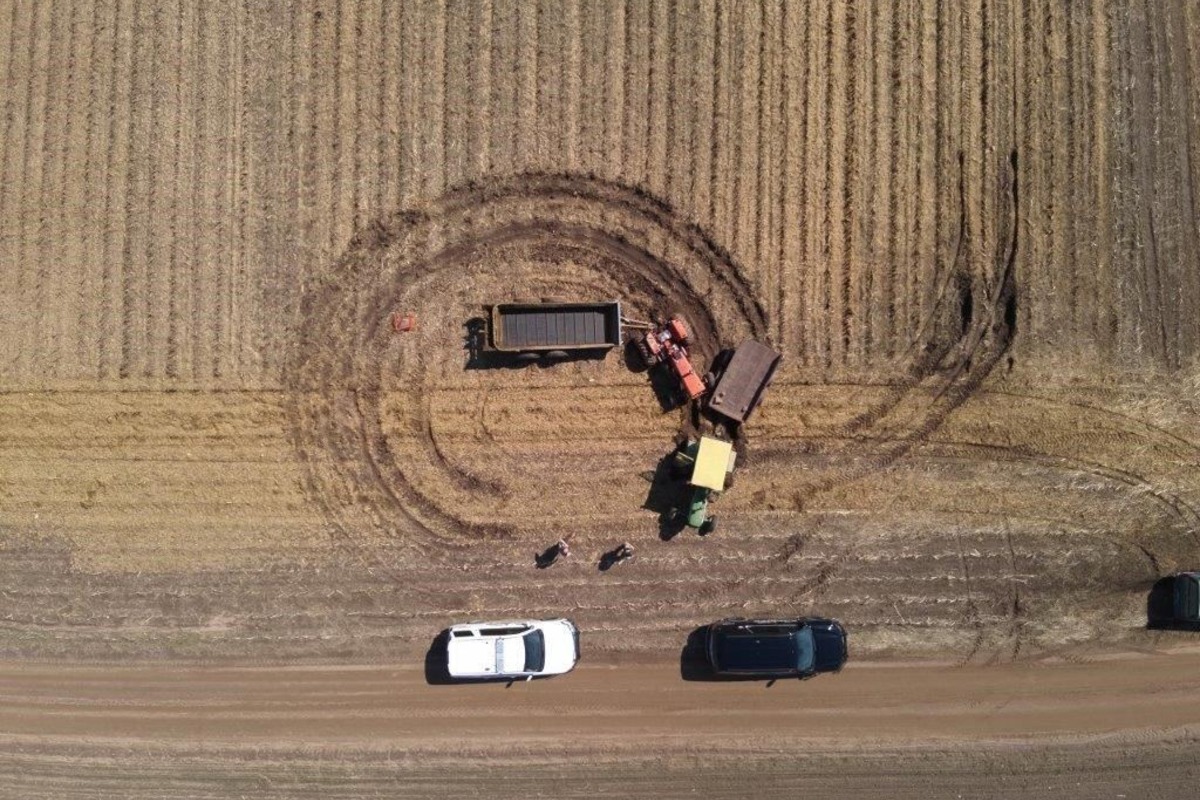 22-Year-Old Man Severely Injured in Farm Accident Near Flensburg,