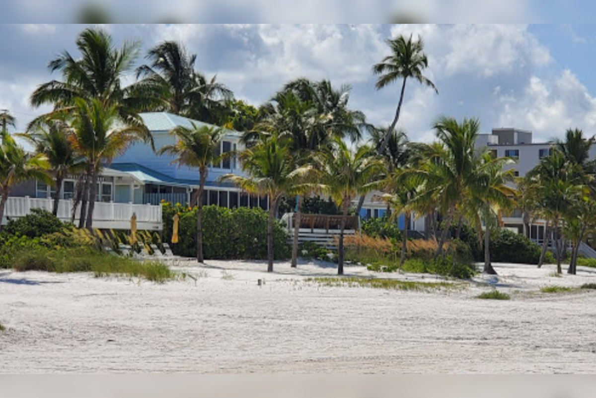 Chaos at Fort Myers Beach, Woman Detained After Reckless Jeep Ride