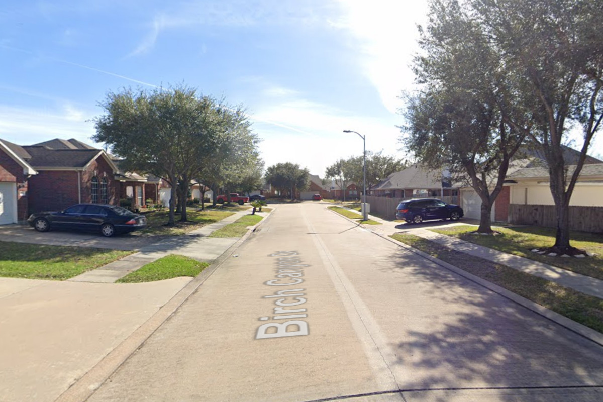 Deputy Shoots Knife-Wielding Suspect in Harris County Standoff, Man in