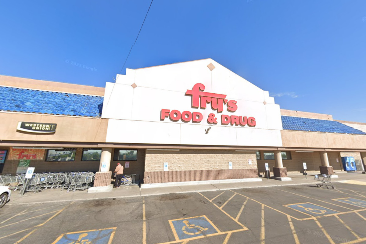 Fry's Food Stores Dominates Phoenix Market, Walmart's Share Drops Amid
