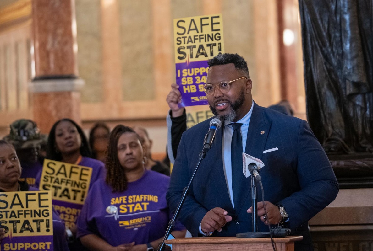 Healthcare Workers Unite at Illinois Capitol to Demand Safer Staffing