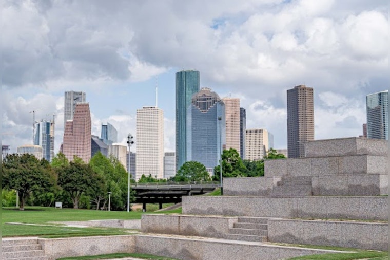 Houston Braces for Unpredictable Weather: Warmth, Fog, and Possible