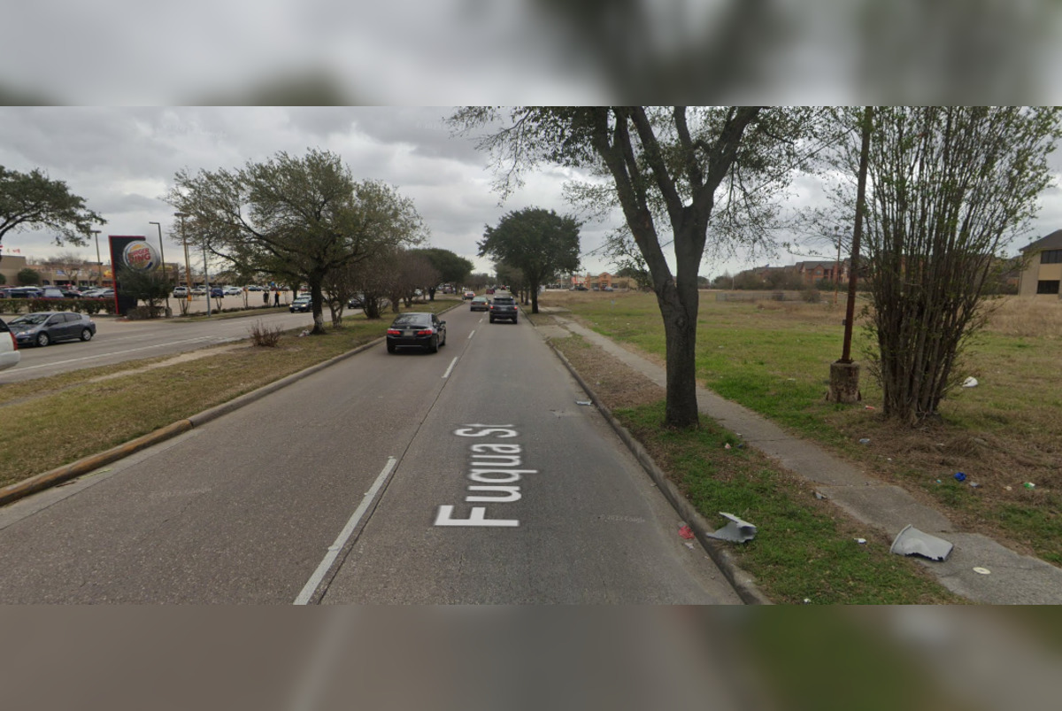 Houston Police Investigate After Body Found in Makeshift Grave on