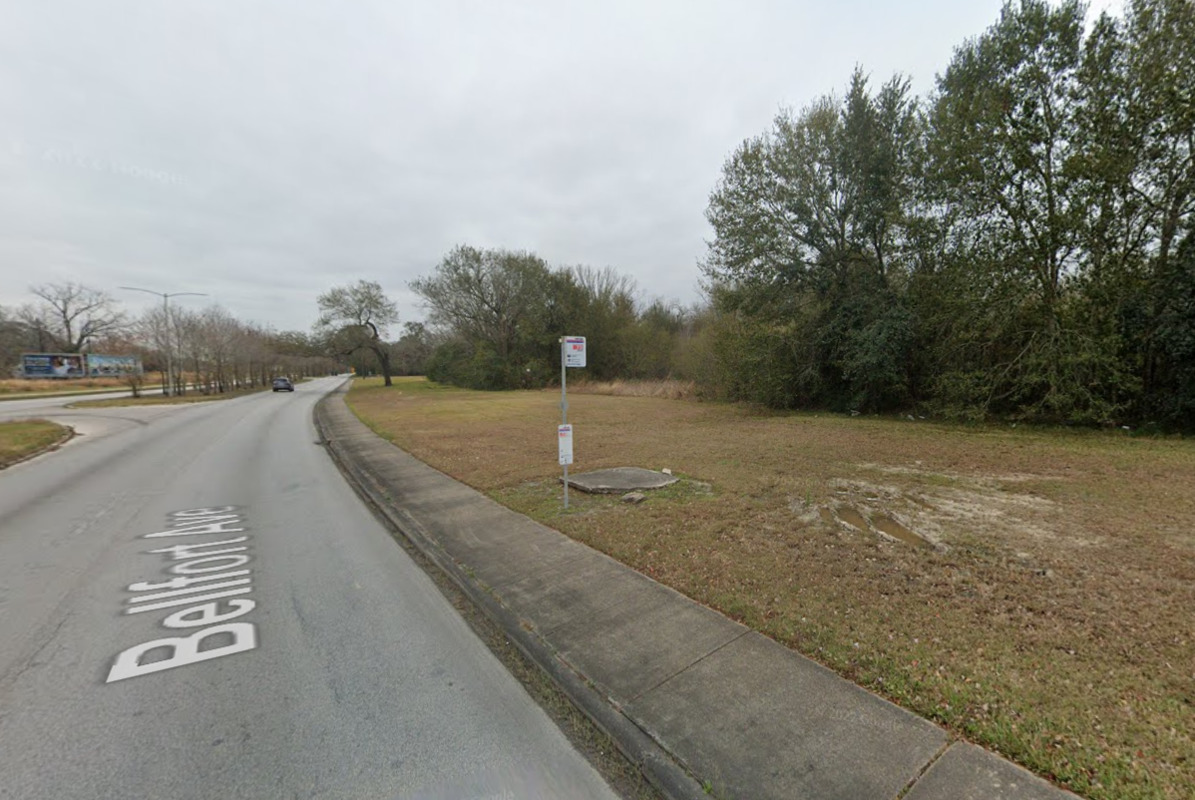 Houston Police Investigate After Man Found Fatally Shot at Robert C.
