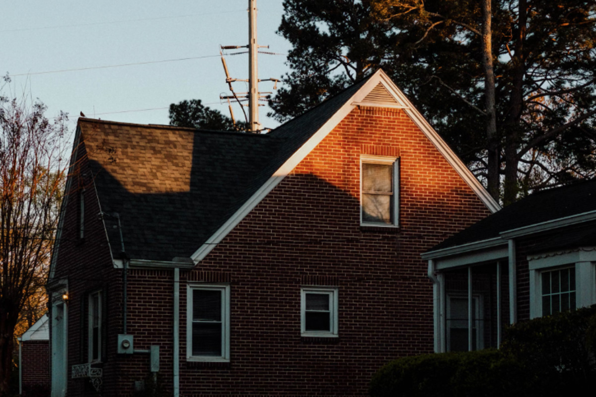 Inadequate Housing Prolongs Foster Care Stays in Georgia, Hindering