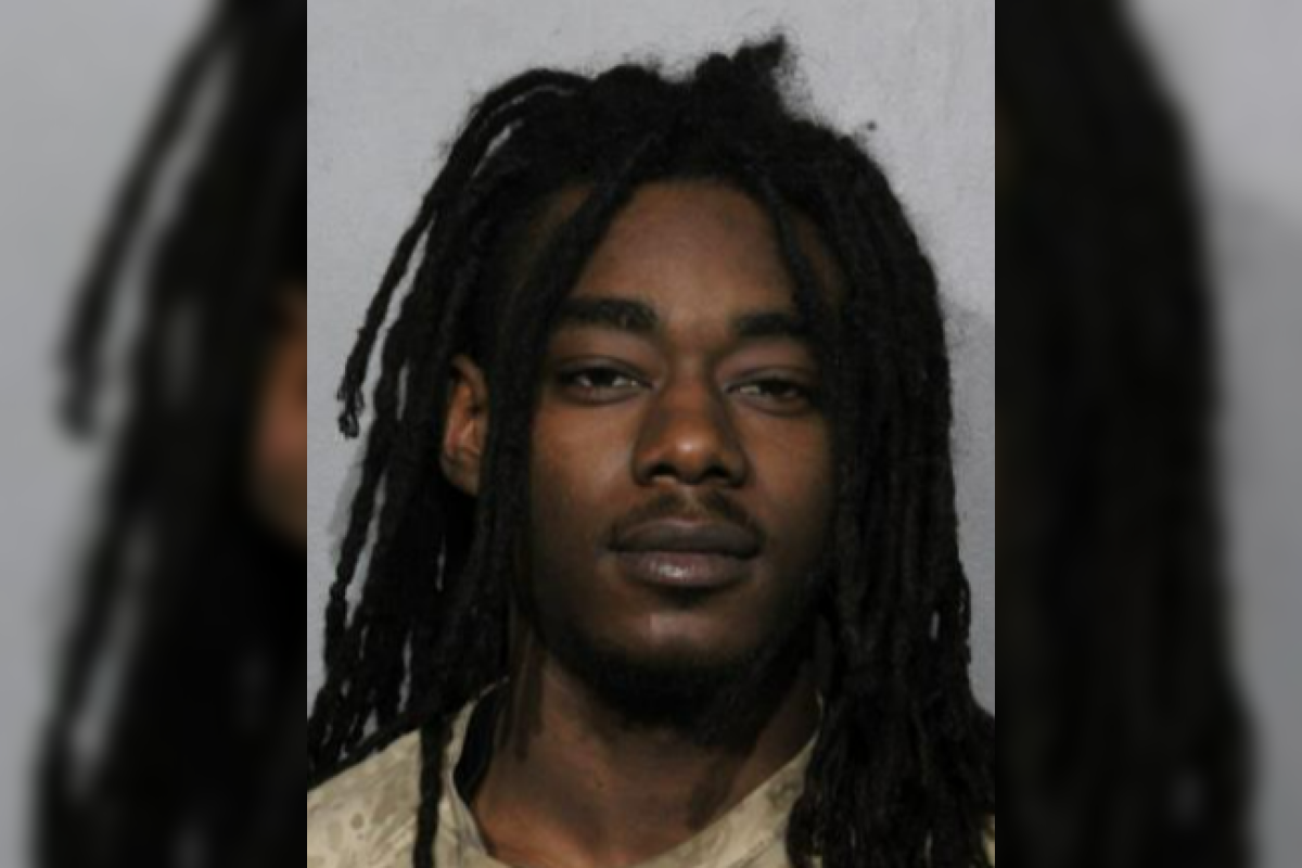 Kentrell Howard Arrested, Charged with Felony Robbery in Chicago
