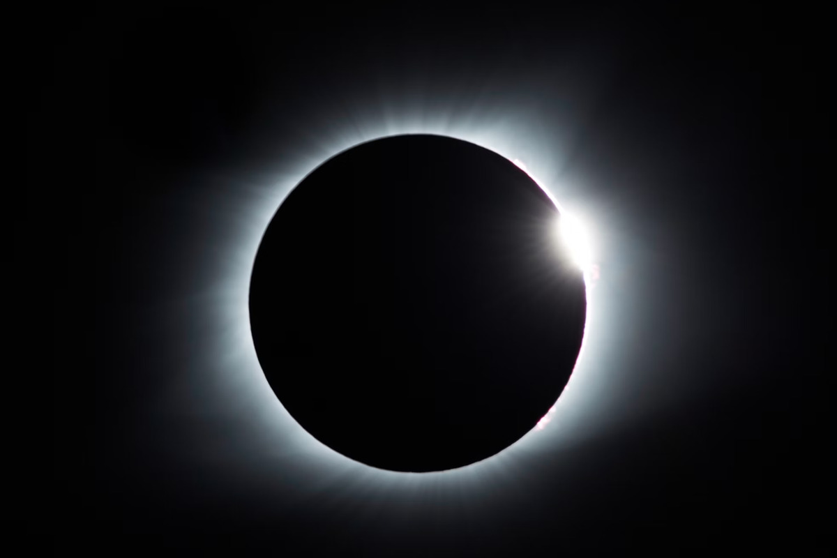 Massachusetts Sets Stage for Stellar Solar Eclipse Viewing,