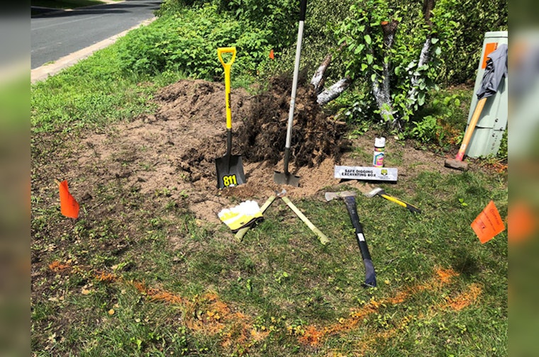 Minnesota Officials Urge 811 Calls Before Digging to Prevent 911