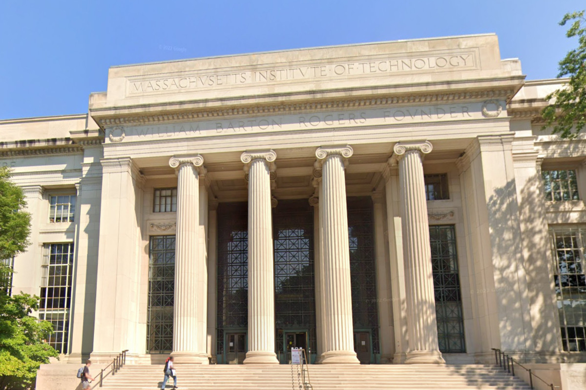 MIT Alum's Startup Set to Democratize Science with Innovative Research