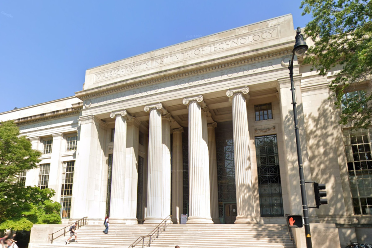 MIT Doctoral Student Lavender Tessmer Advances Fabric Technologies for