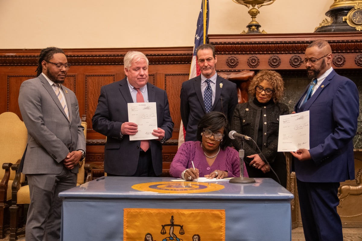 Philadelphia Mayor Signs Trio of Public Safety Bills Targeting