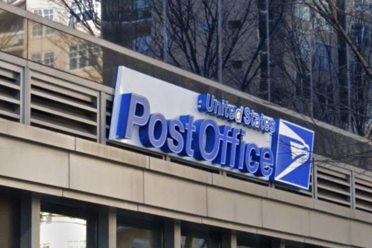 Postmaster General DeJoy Under Fire Amid Mail Delays in Georgia, Faces