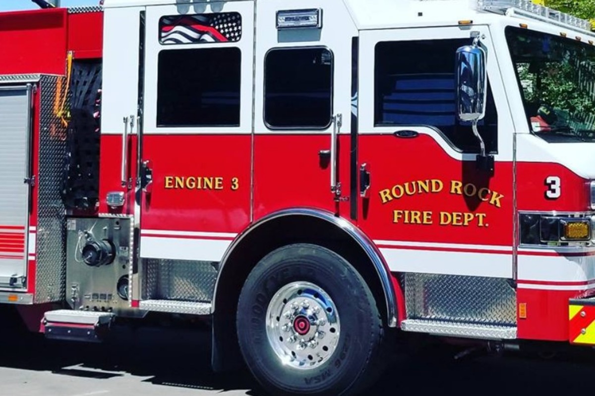 Round Rock Firefighters Quell Grass Fire Near A.W. Grimes Blvd,