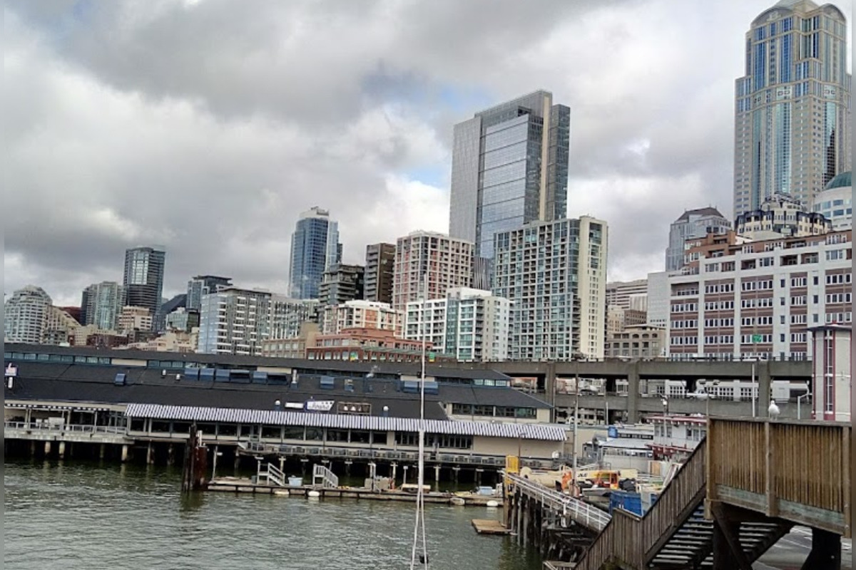 Seattle Braces for Typical Spring Weather, Showers and Sun in National