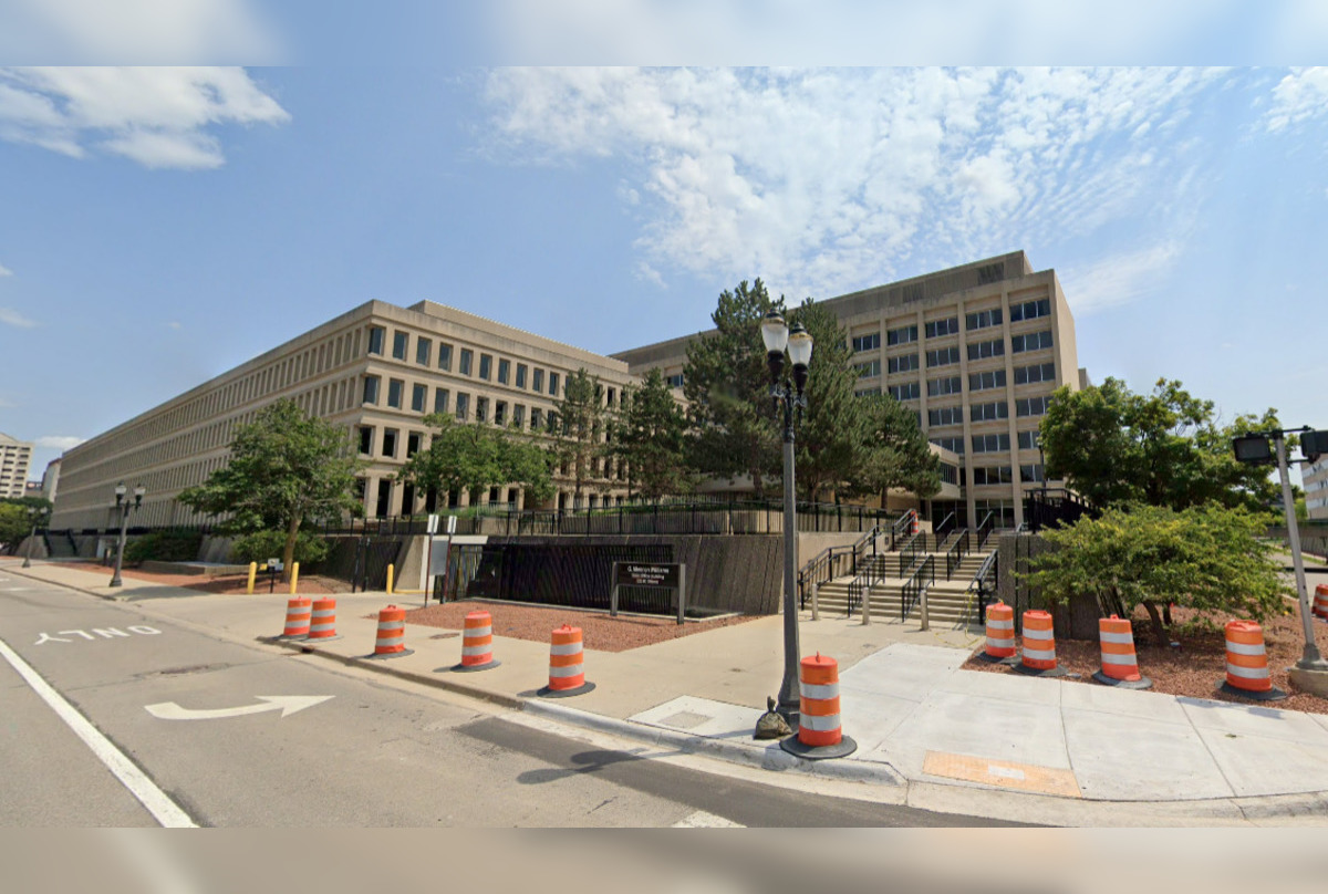 Traverse City Man Pleads Guilty to Lake Michigan Pollution Charges