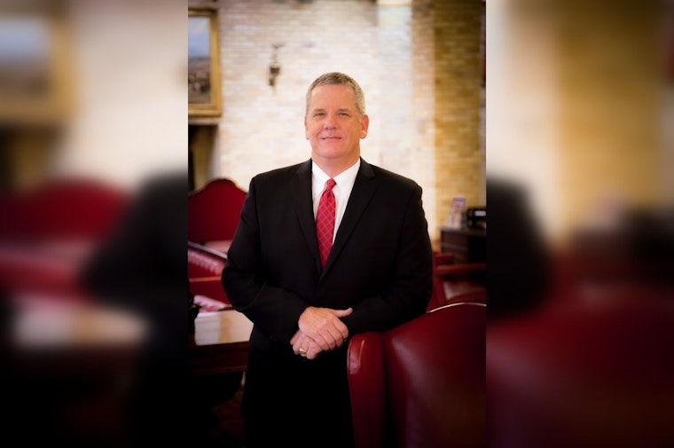 Uvalde Faces Leadership Shuffle as Mayor Smith Resigns Amidst