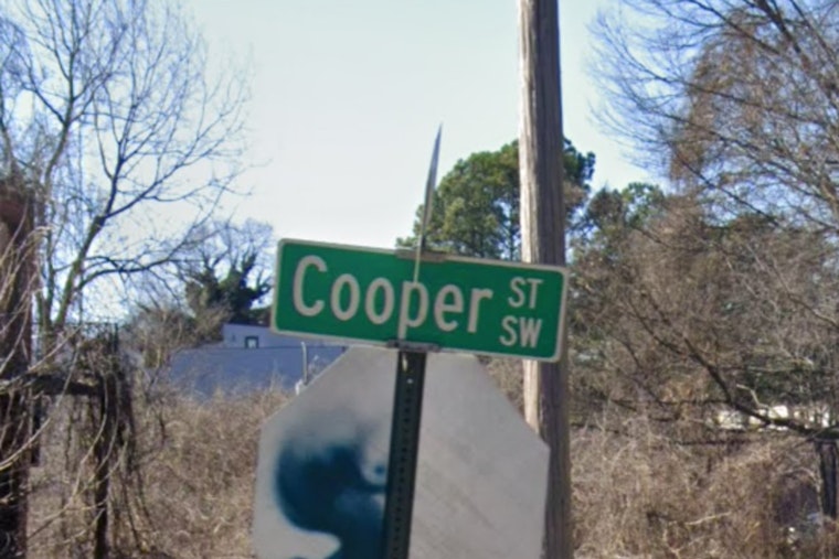 Woman Critically Injured in Shooting on Cooper St SW, Atlanta Police