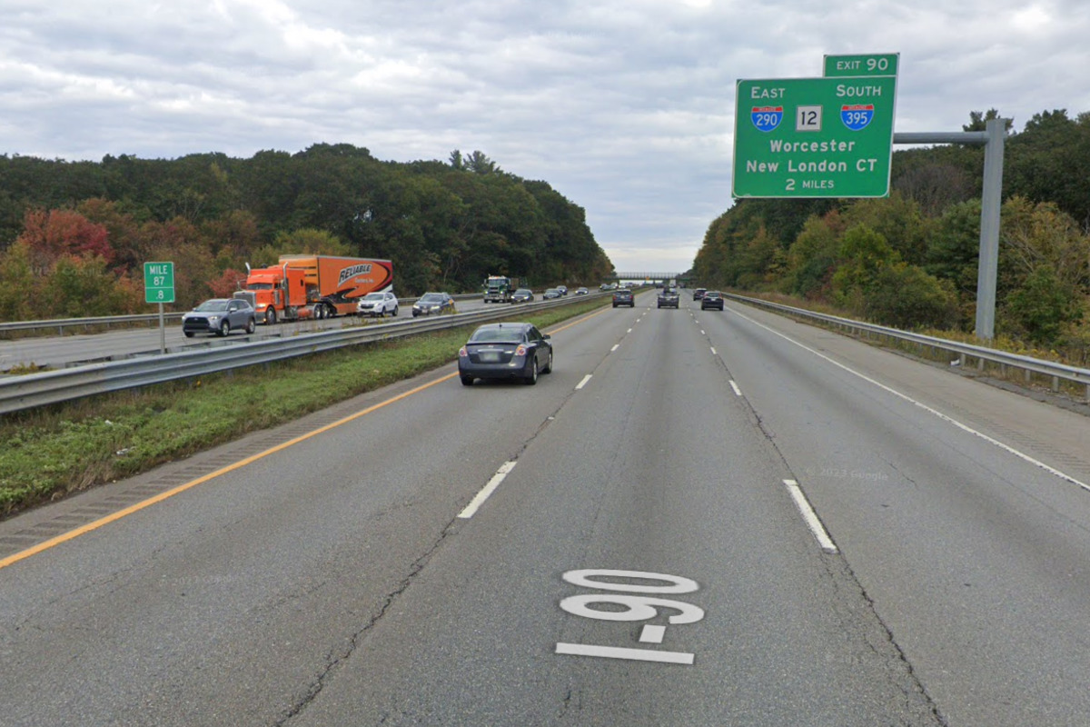 Box Truck Overturns on Massachusetts Turnpike Near Oxford, Causes