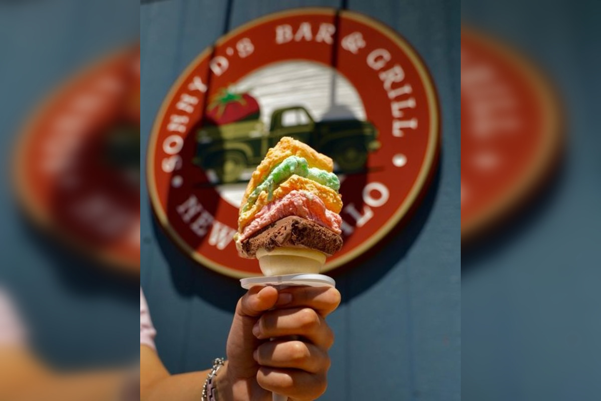 Chicago's Iconic Original Rainbow Cone Expands to Michigan, Opening