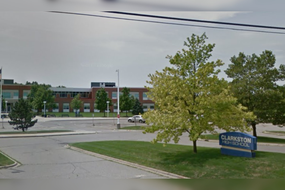 Clarkston Mourns the Loss of Dan Fife, Legendary High School