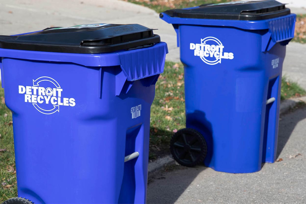Detroit Residents on East and Southwest Sides Face Garbage Collection