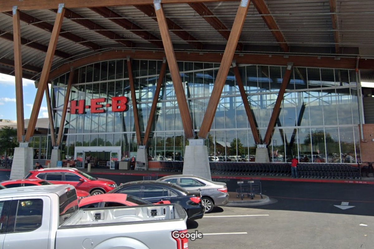 H-E-B Mueller in Austin Pioneers "Rapid Romance" with Unique Grocery