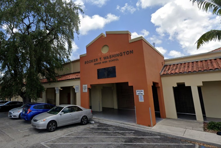 Miami Students Awarded $30K Scholarships from Kiwanis Club of Biscayne