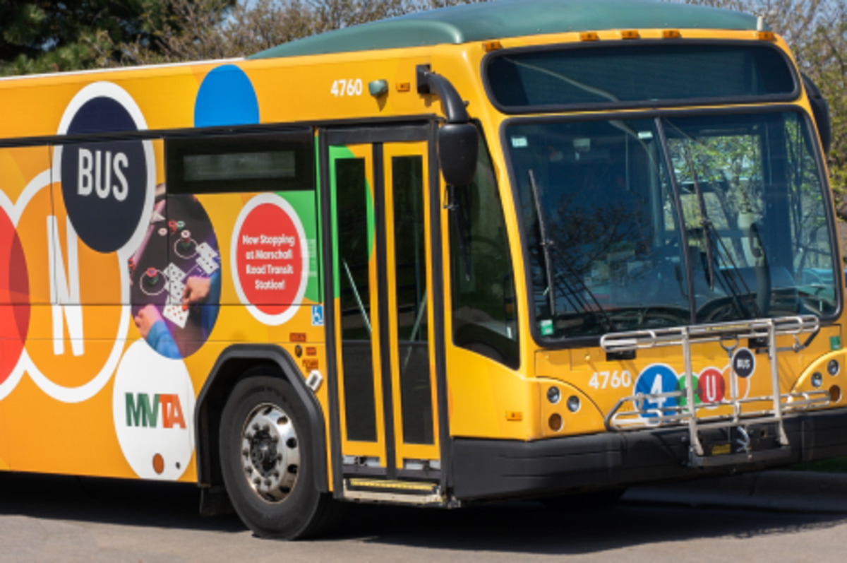 MVTA Revs Up Seasonal 4FUN Route to Valleyfair and South Metro