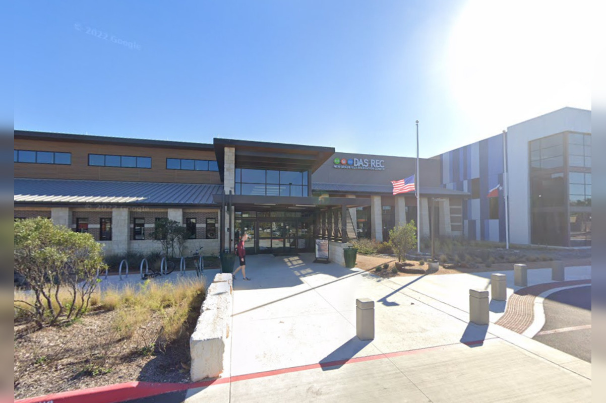 New Braunfels Youth Set to Improve Hoops Skills at Das Rec's Summer