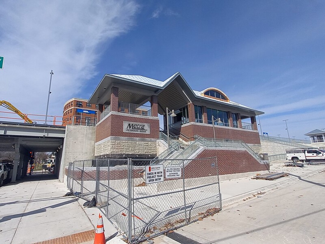 New Peterson/Ridge Metra Station in Edgewater Set to Open May 20