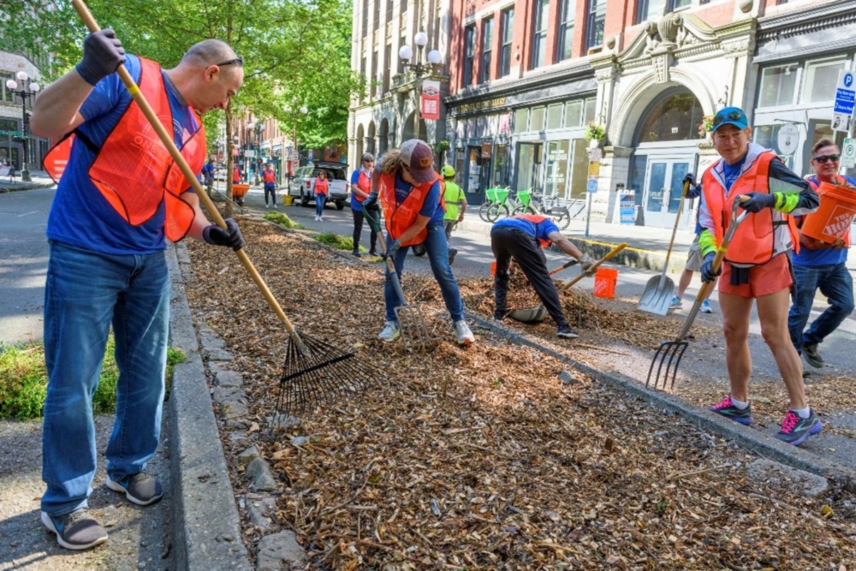 One Seattle Day of Service Invites Locals to Spruce Up Their City This