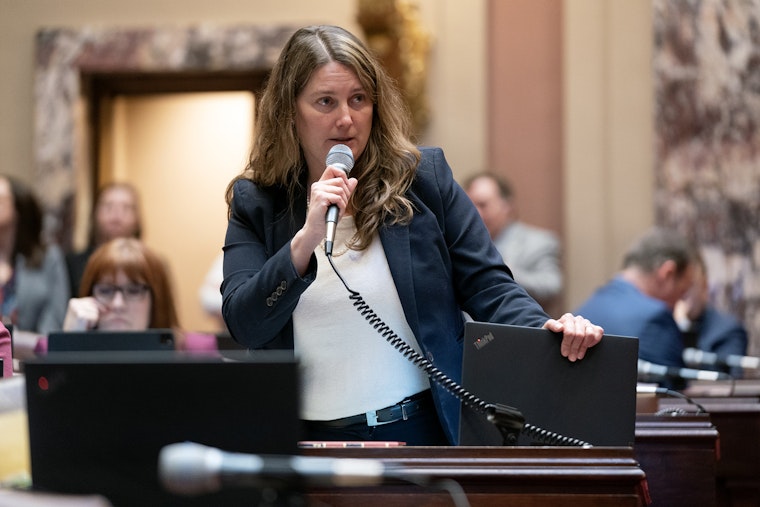 Senator Jen McEwen Leads Charge for Worker's Rights Bill Through