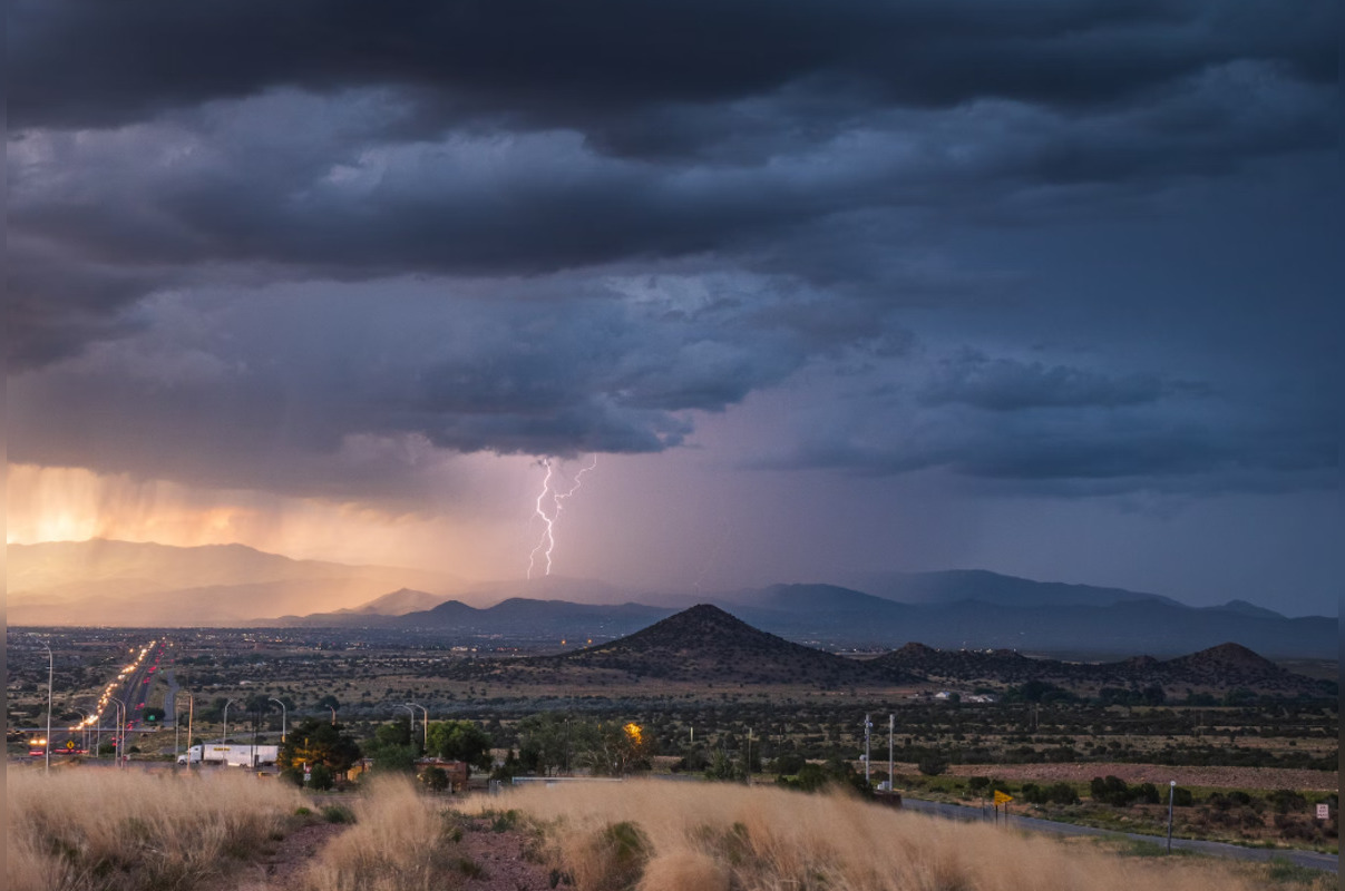 Severe Thunderstorms to Strike South Texas, National Weather Service