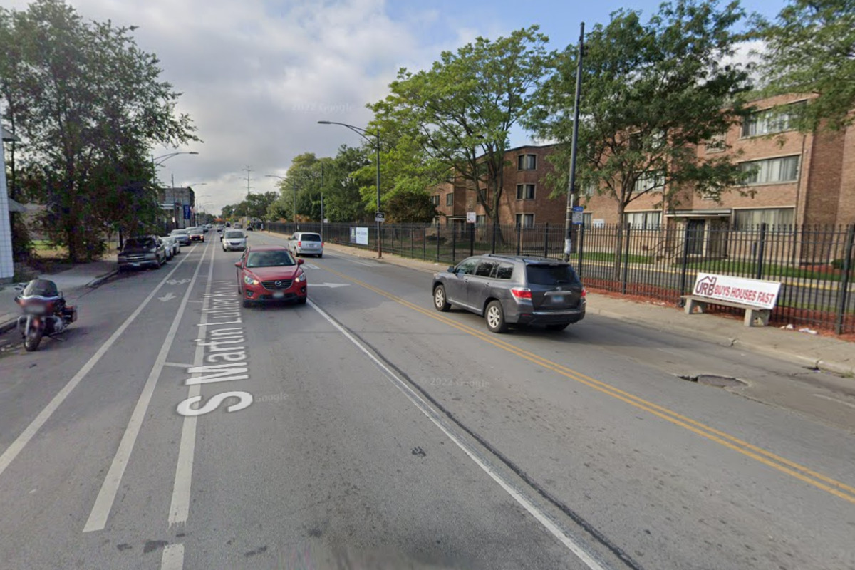 Teen Duo Charged in Chicago Train Armed Robbery Gone Awry, One Suspect