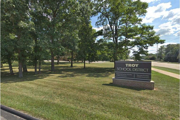 Troy Teachers Picket for New Contract and Fair Pay Amid Contract