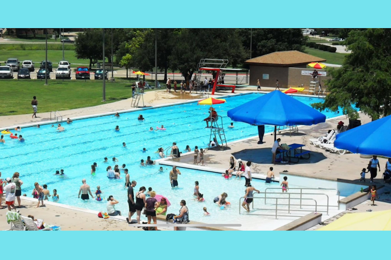 Arlington Joins The World's Largest Swim Lesson to Promote Water