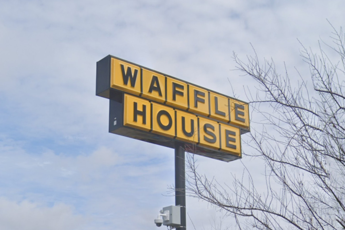 Georgia-Based Waffle House to Boost Worker Pay Amid Union Pressure