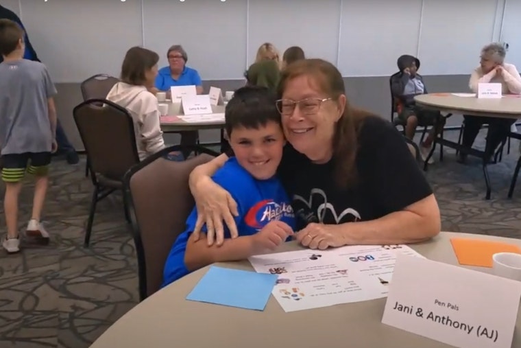 Hamilton Elementary's Pen Pal Program Revives the Charm of Letters,