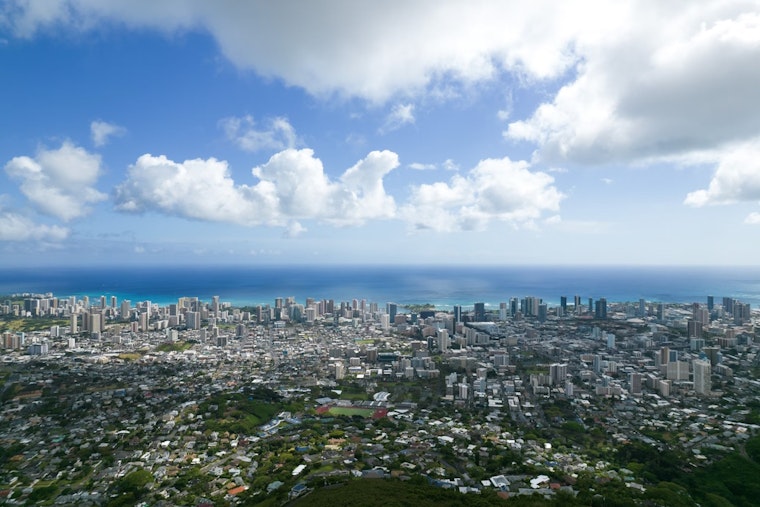 Honolulu Forecast: Sunny Days with Breezy Nights and Scattered Showers