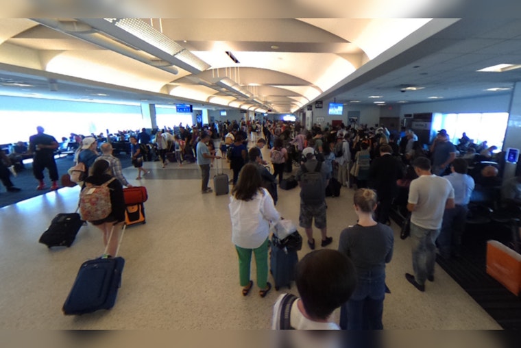 Houston Airports Anticipate Record-Breaking 19 Million Summer