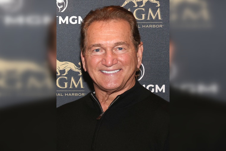 Joe Theismann Honored with Distinguished Citizen Award at AutoZone