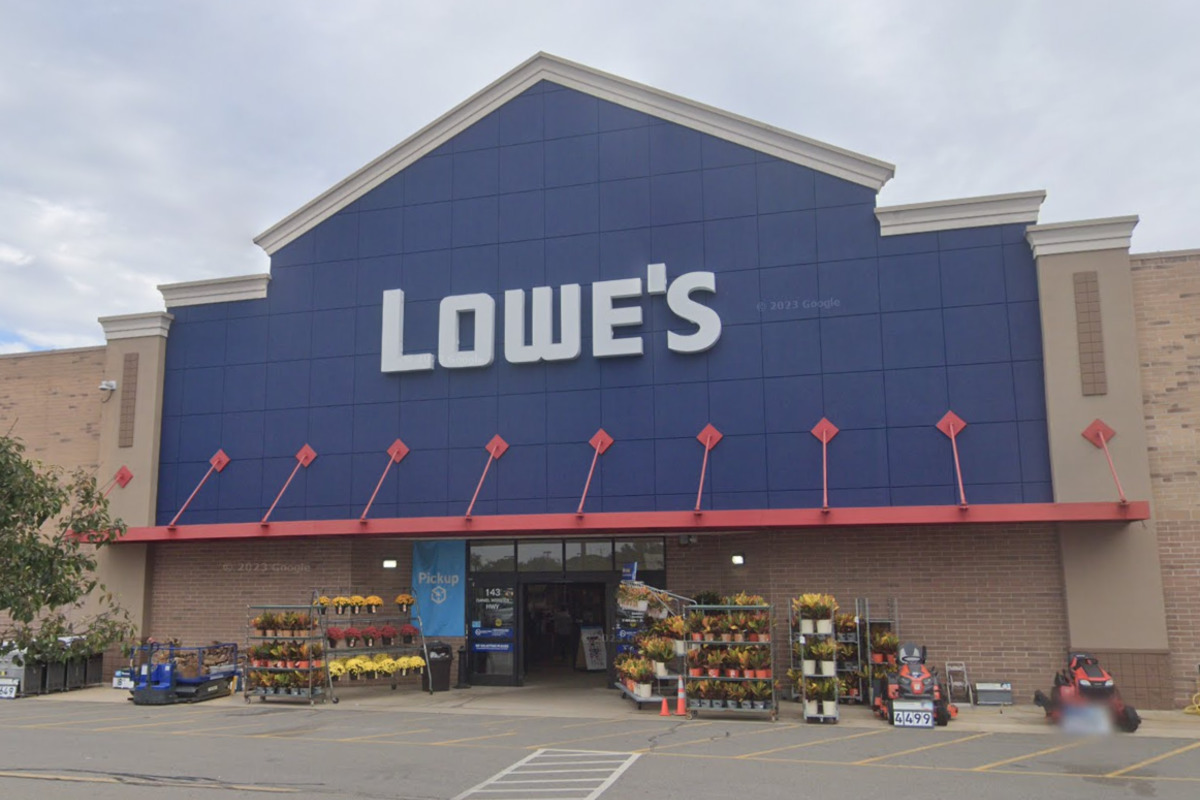 Nashua Police Fatally Shoot Armed Man Outside Lowe's, Prompting