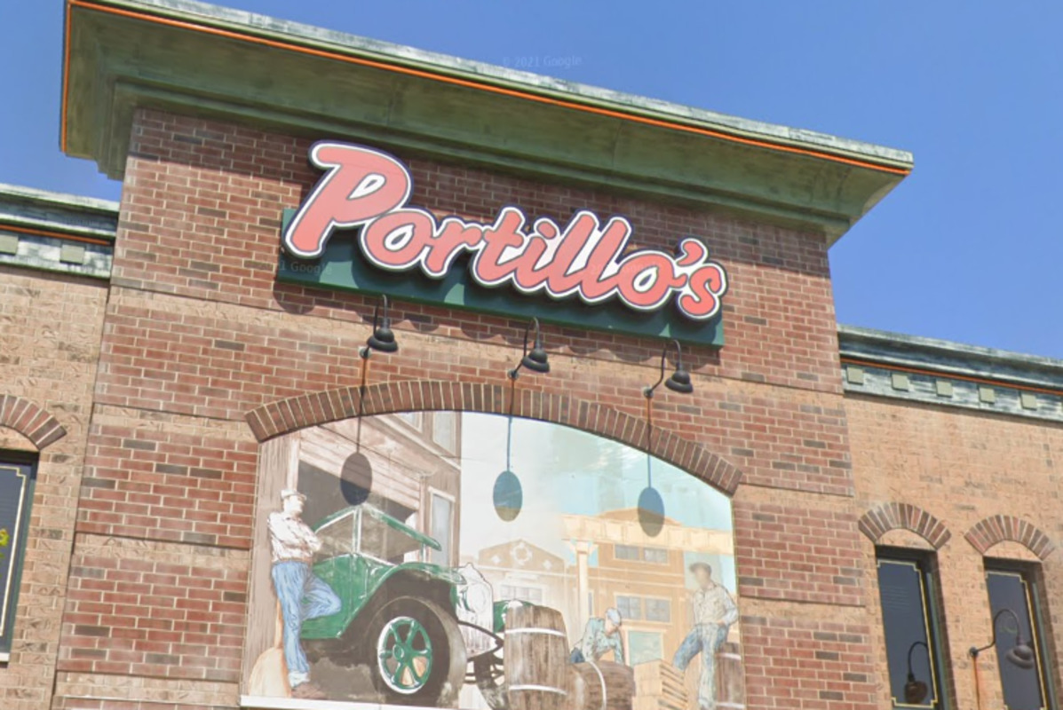 Portillo's Extends Hours to Accommodate Early Risers and Night Owls in