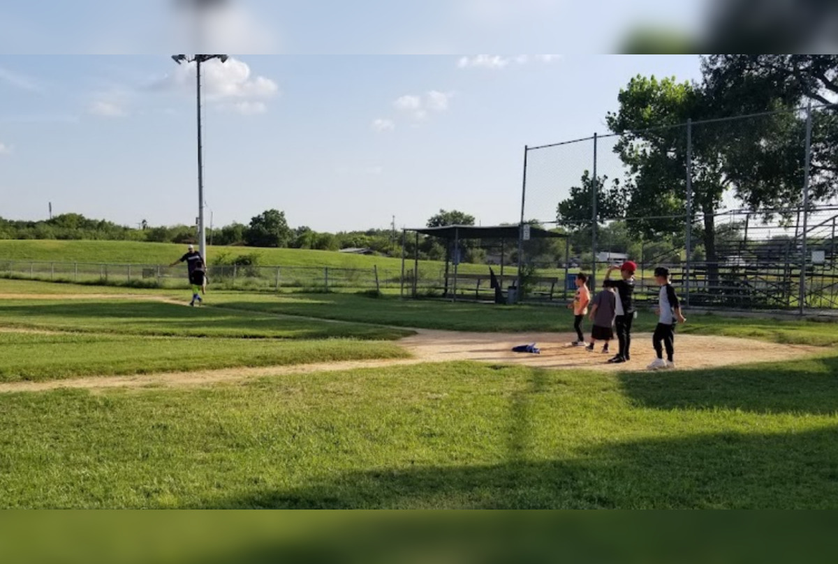 San Antonio's Rosedale Park Pavilion Renamed in Honor of Boxing Legend